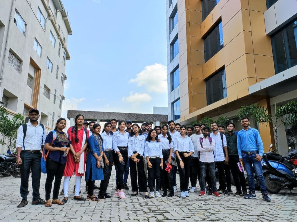Industrial Visit of BCA and MCA students to Codezeal Technology